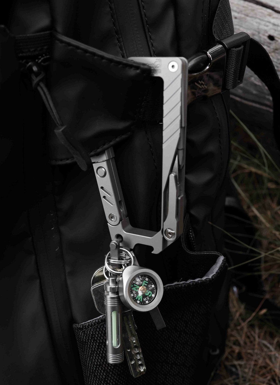 Antdesign Titanium Glow Keychain | Premium Tritium EDC